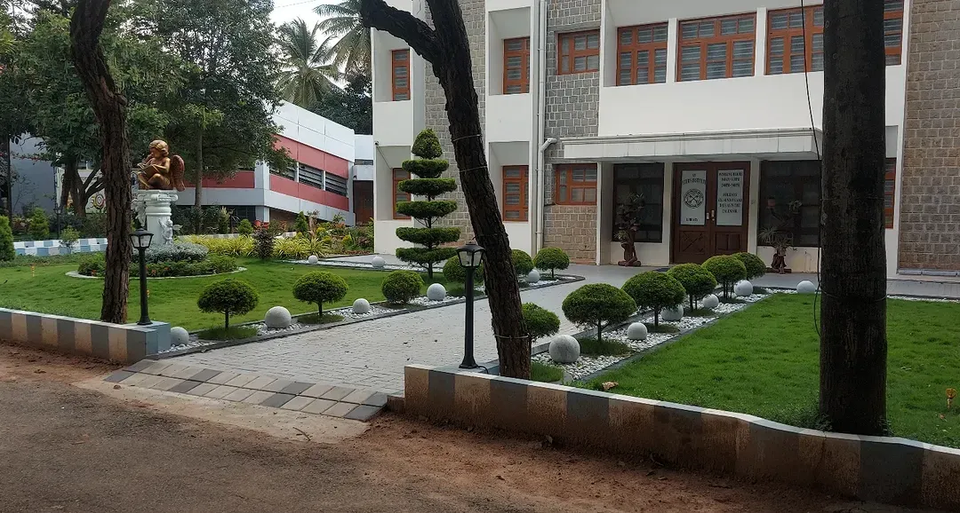 Garden Landscaping and Topiary Sculptures in Bengaluru | Ahava Garden